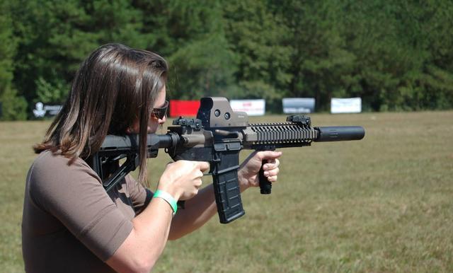 M4A1的延续，美国缉毒局的专用步枪M6A2