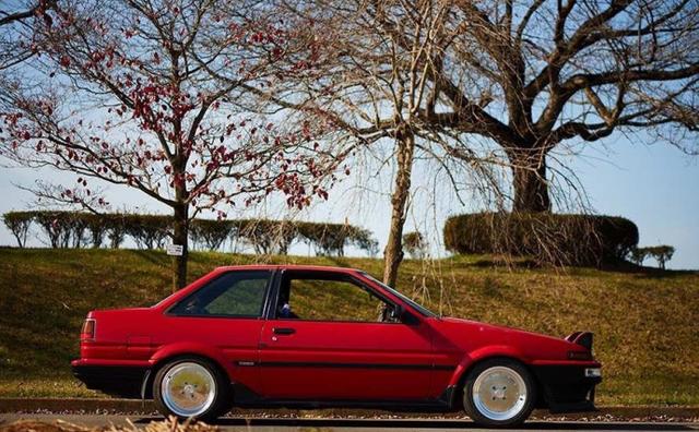 1985年的丰田AE86，先天上的漂移天才-新浪汽车