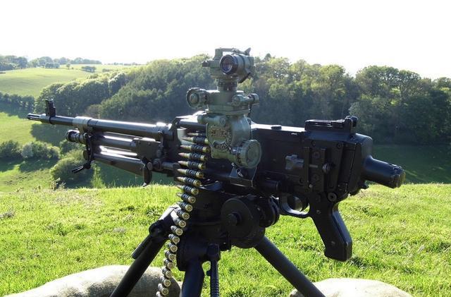 英国把比利时一机枪改进为L7A1通用机枪|英国|通用机枪|比利时_新浪新闻
