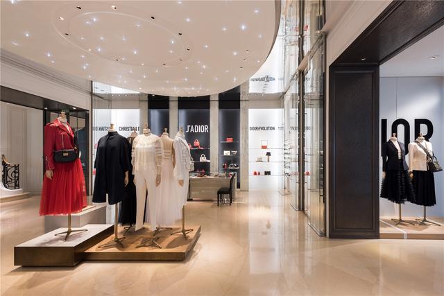 Dior上海国金中心限时精品店