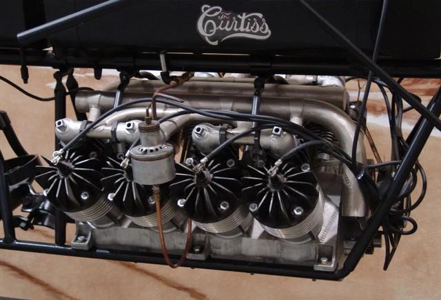 111年前的V8摩托车，狂飙219.5km/h-新浪汽车