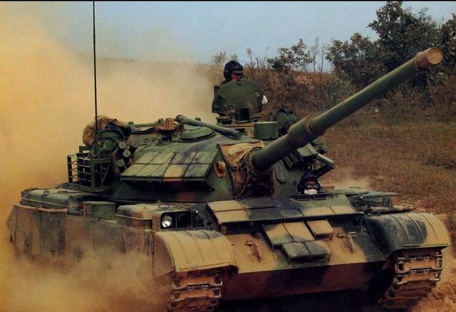 热播电影战狼2中可漂移的坦克真的是我国的现役坦克吗？