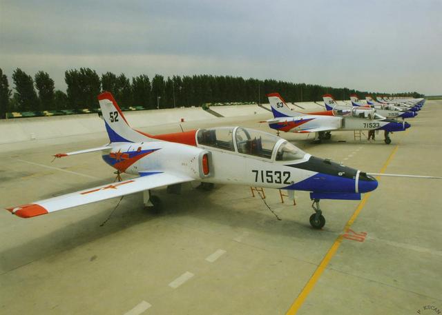 畅销机种：中国K8教练机出口多国 功能优秀也是中巴友谊的见证|教练机|中巴友谊|巴基斯坦_新浪新闻