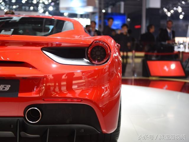 开法拉利的都是些什么人？看完我再也不敢装逼了！-新浪汽车