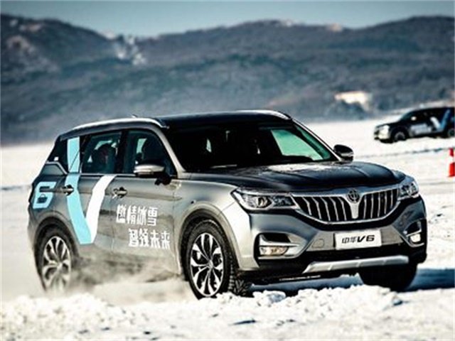 大气时尚的SUV，采用宝马技术，1.5T发动机才8万！-新浪汽车