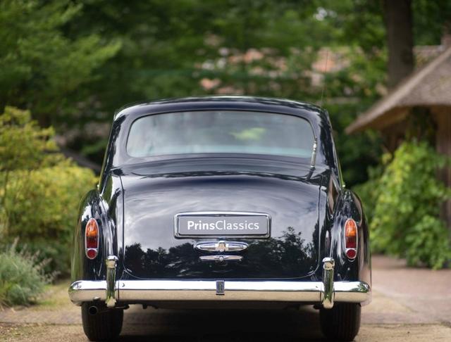 Rolls royce Phantom V，产量只有516台-新浪汽车