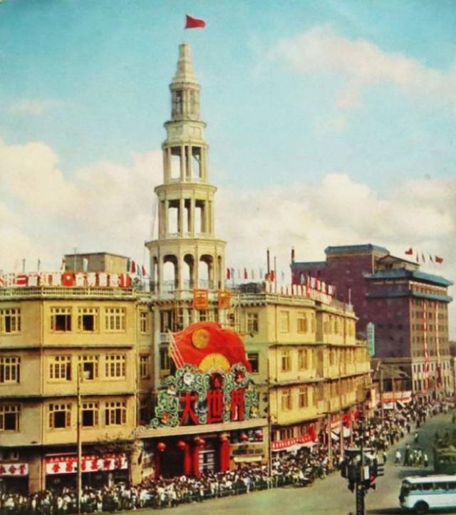 历史老照片 老上海第一家游乐场 至今还在运营|游乐场|大世界|黄楚九_新浪新闻