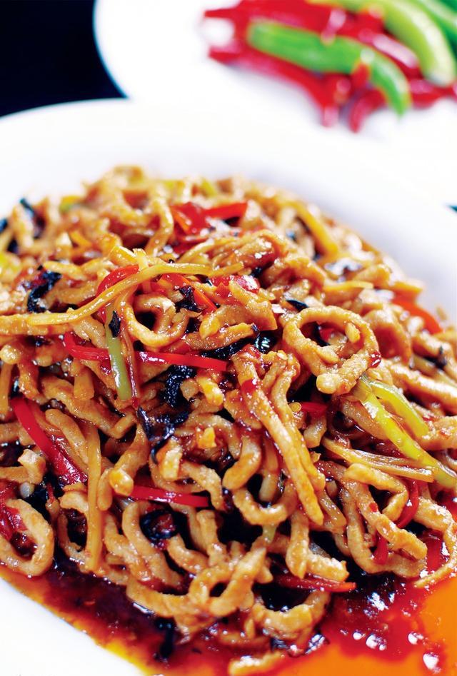 烹饪界有句谚语“横切牛、羊，斜切猪，竖切鸡”是什么意思？|纤维|谚语|纹路_新浪新闻