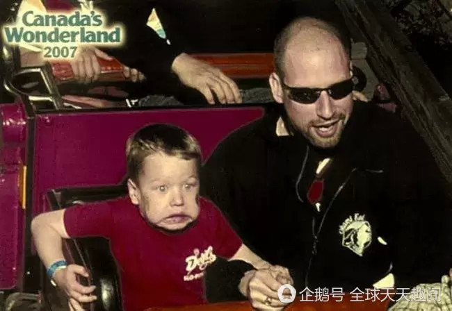 8张爆笑坐过山车图片 他们的表情怕怕的太精彩 笑翻了