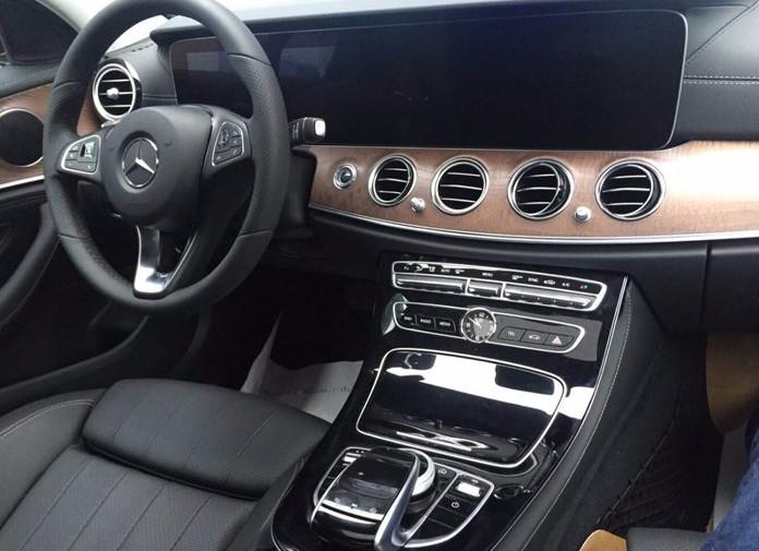 花50万买辆奔驰E200L, 朋友看见三叉星标志却“一脸惊讶”！-新浪汽车