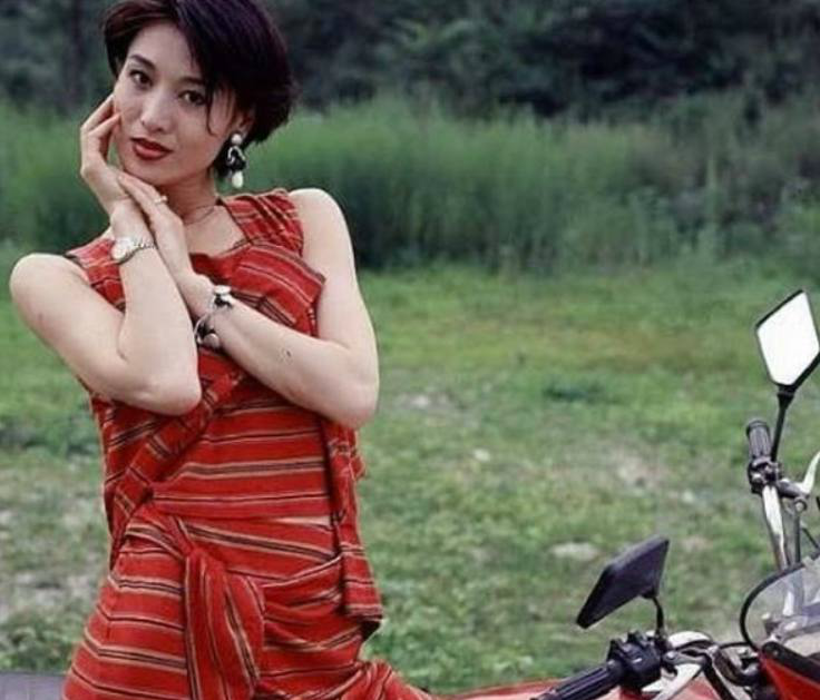 1995年的中国女孩，时光从不负美人，她们的美貌让人很艳