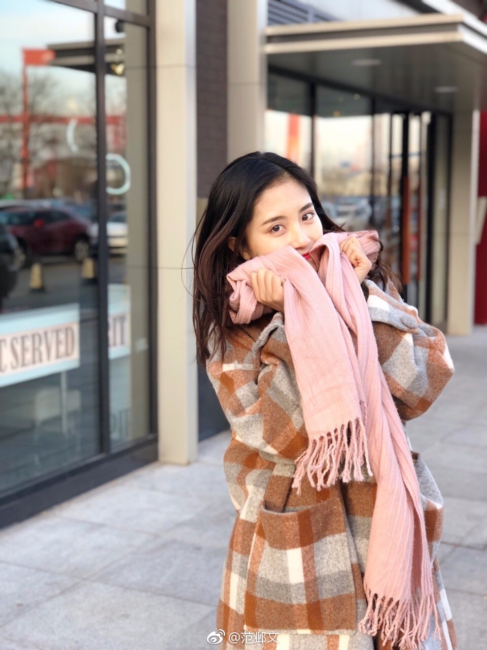 校花日记 范邺文 来自大连艺术学院 身高171 体重49kg 喜欢表演