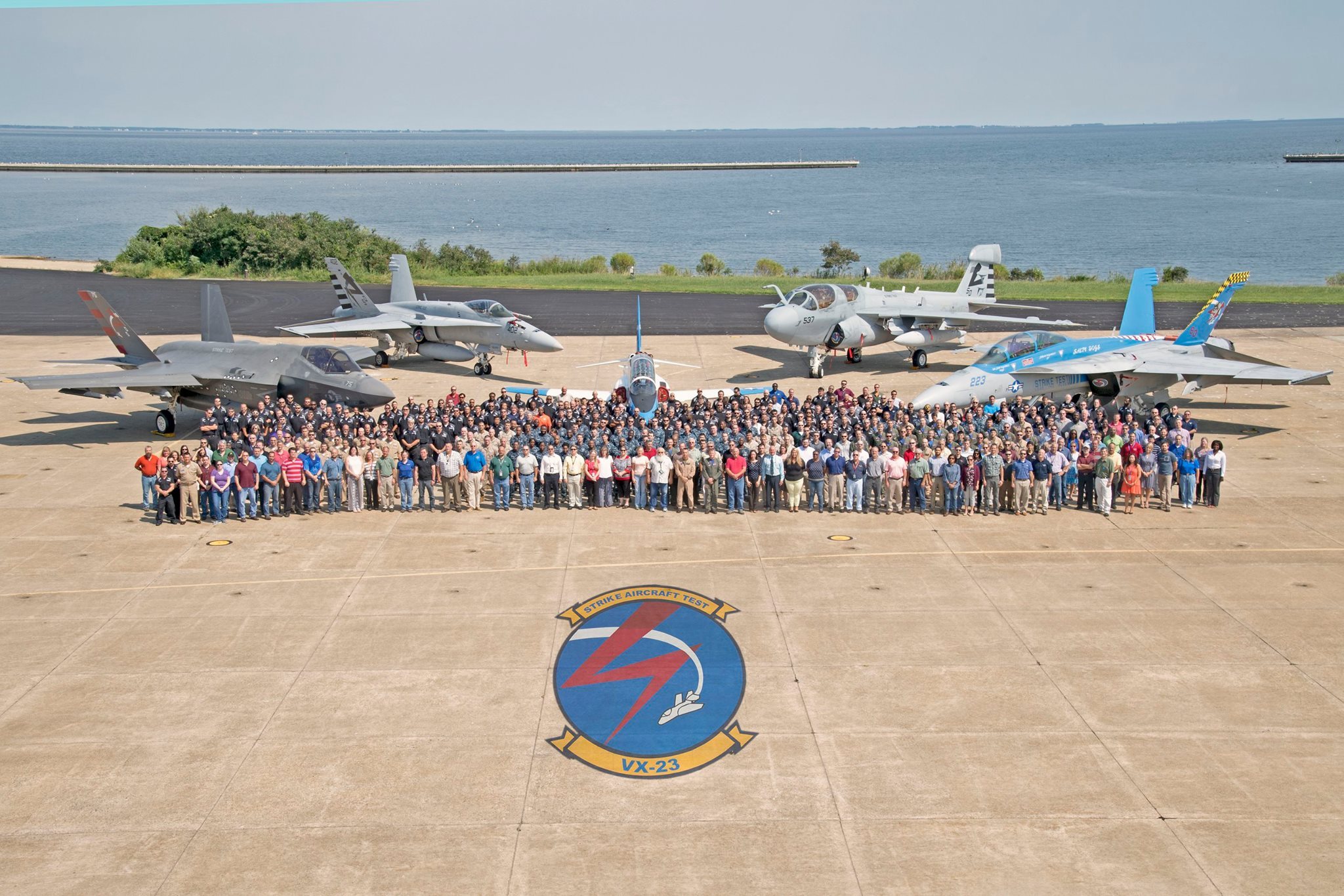 绰号“咸狗”的美国海军第23研究、开发测试以及评估中队(VX-23)|美国海军|航空站|绰号_新浪新闻