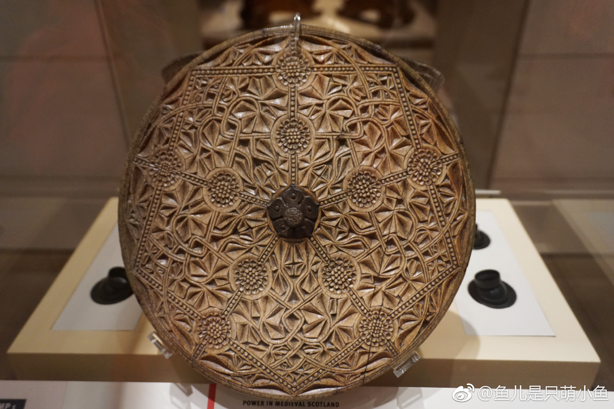 The Bute Mazer📍苏格兰国家博物馆这是14世纪一种常见的社交饮|苏格兰国家博物馆|苏格兰|纹章_新浪新闻