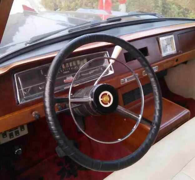 实拍经典老车之 红旗-CA770-新浪汽车