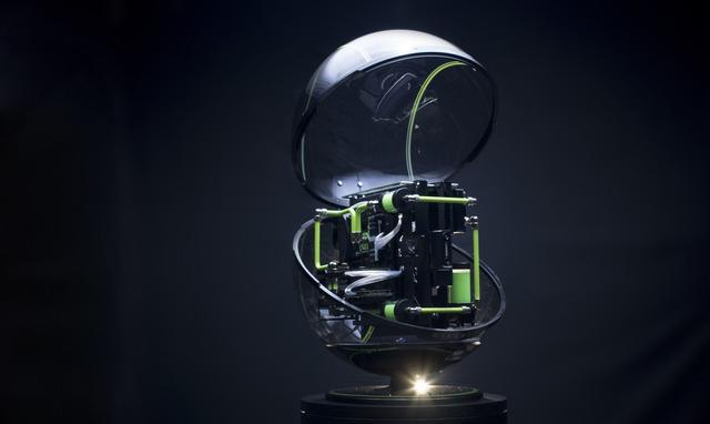 IN WIN首发概念机箱Winbot，没错，就长这球样！__财经头条