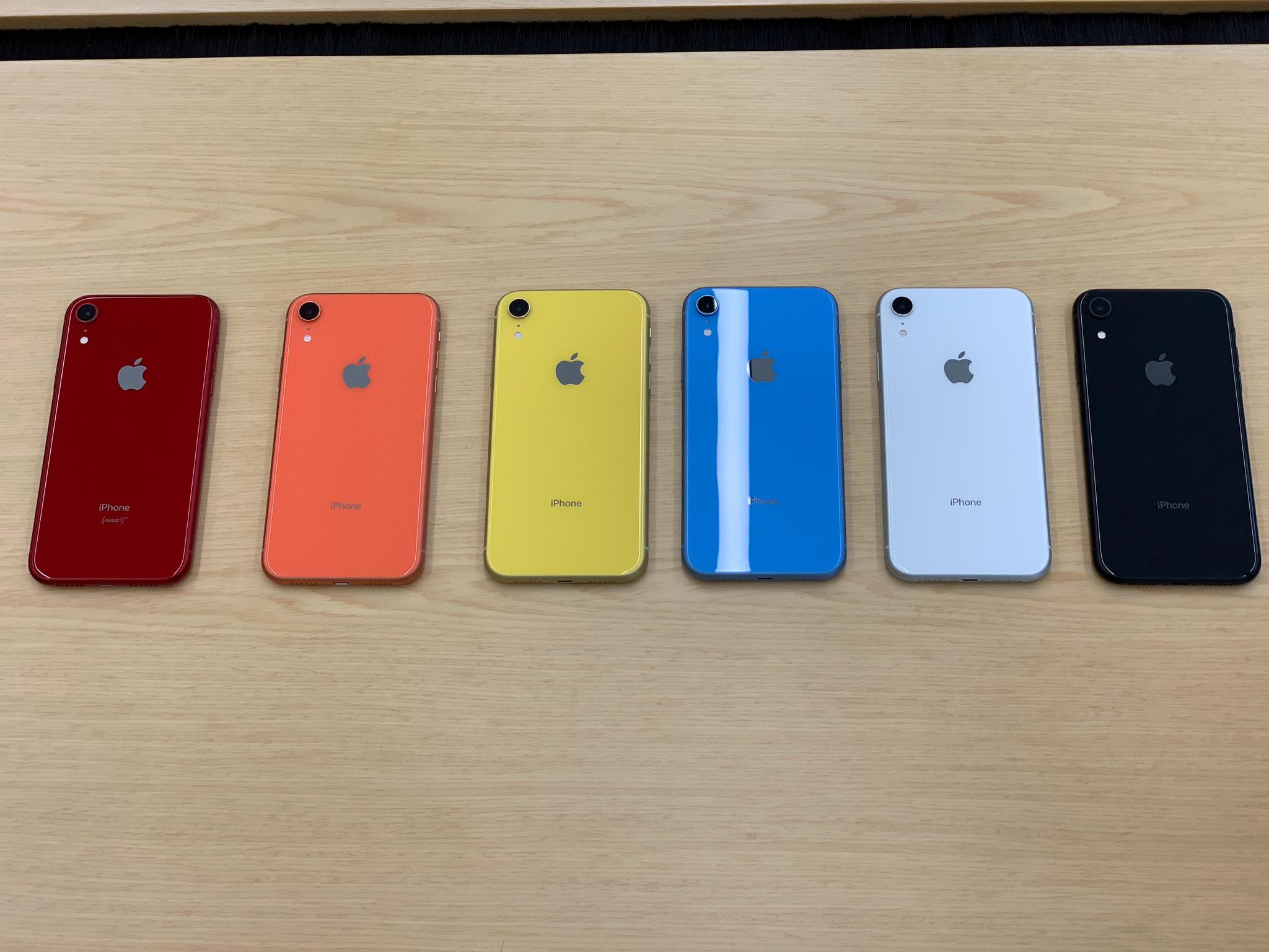 iPhone XR，各种颜色任你选择。以及辣鸡小编比较推荐的三种颜色__财经头条