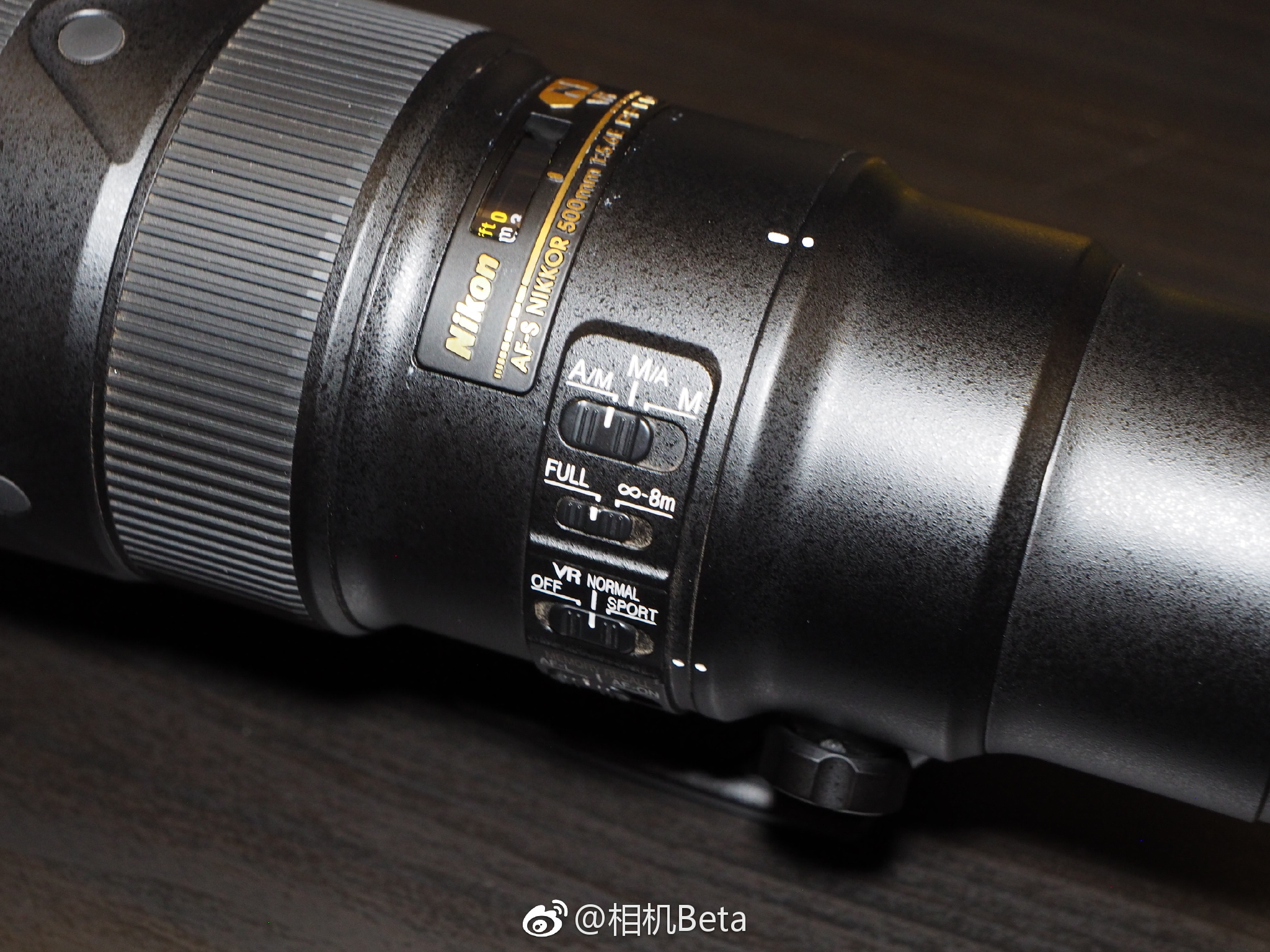 尼康Nikon AF-S NIKKOR 500mm f5.6E PF ED VR镜头实物图__财经头条