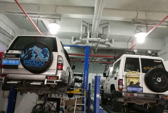 霸道3400——第一台3把锁的普拉多LC95-新浪汽车