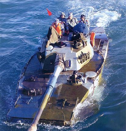 中国63 A式是世界上近几十年唯一发展的一种专用水陆两栖坦克