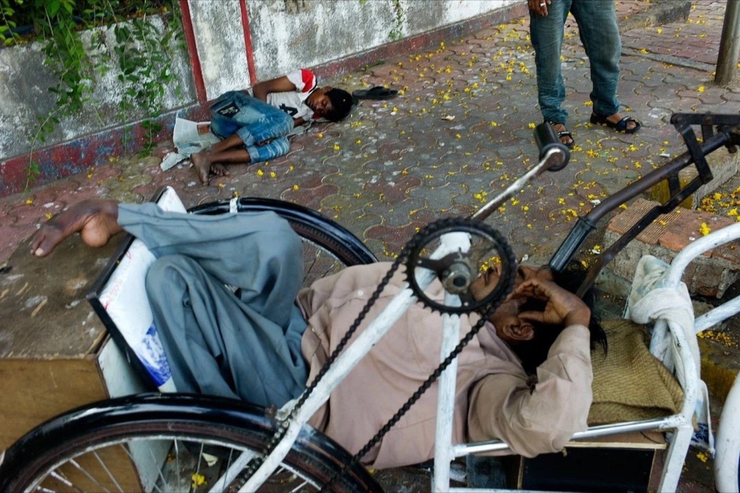 印度的样子丨摄影师Nikos Economopoulos街拍作品欣赏