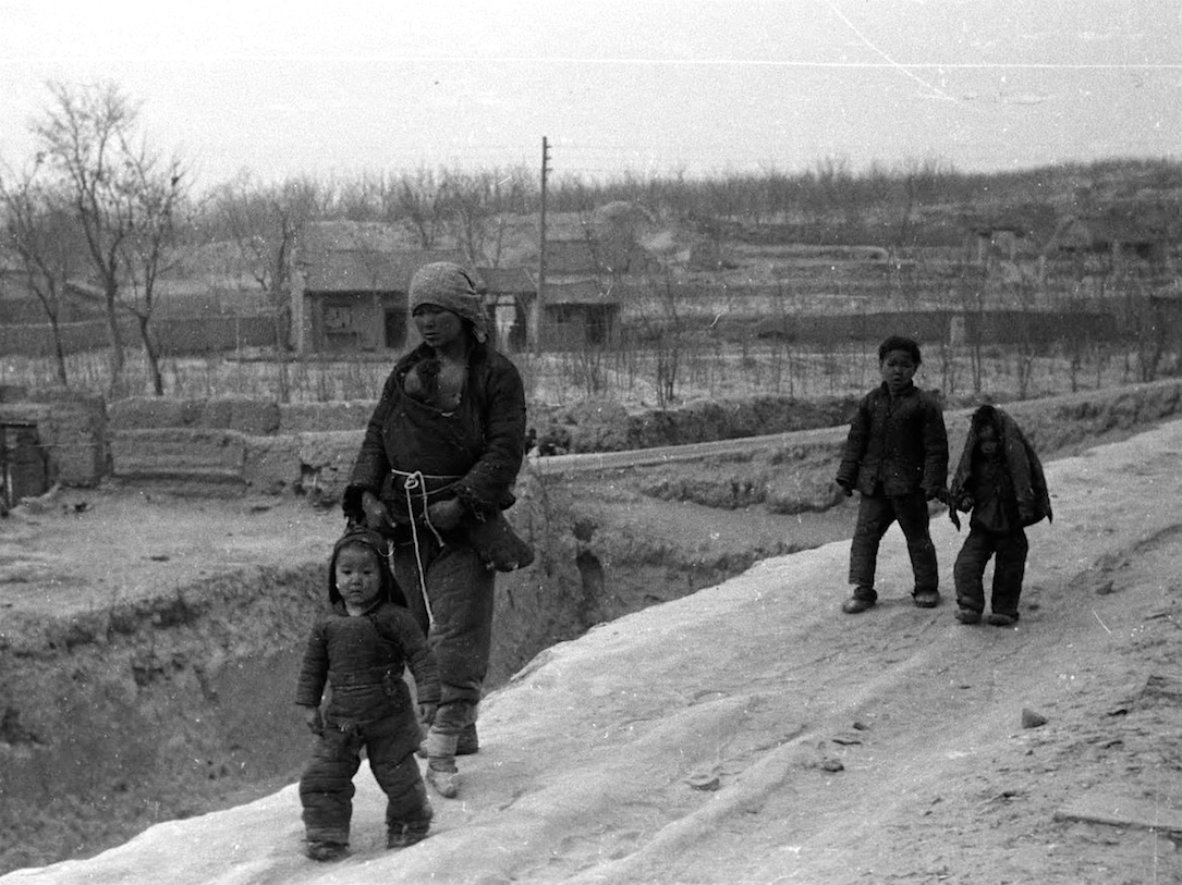 老照片 | 河南，1942年-1943年。哈里森·福尔曼