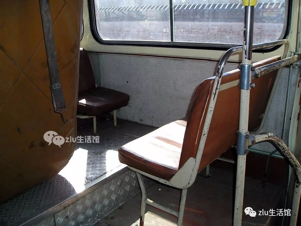 重回14年前，坐302快BK6170红黄公交车从辛庄总站出发...-新浪汽车