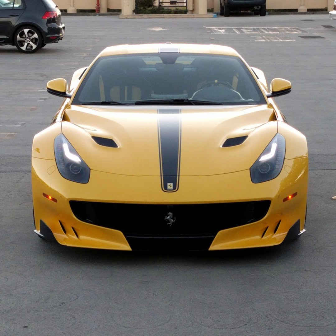 法拉利F12 TDF-新浪汽车