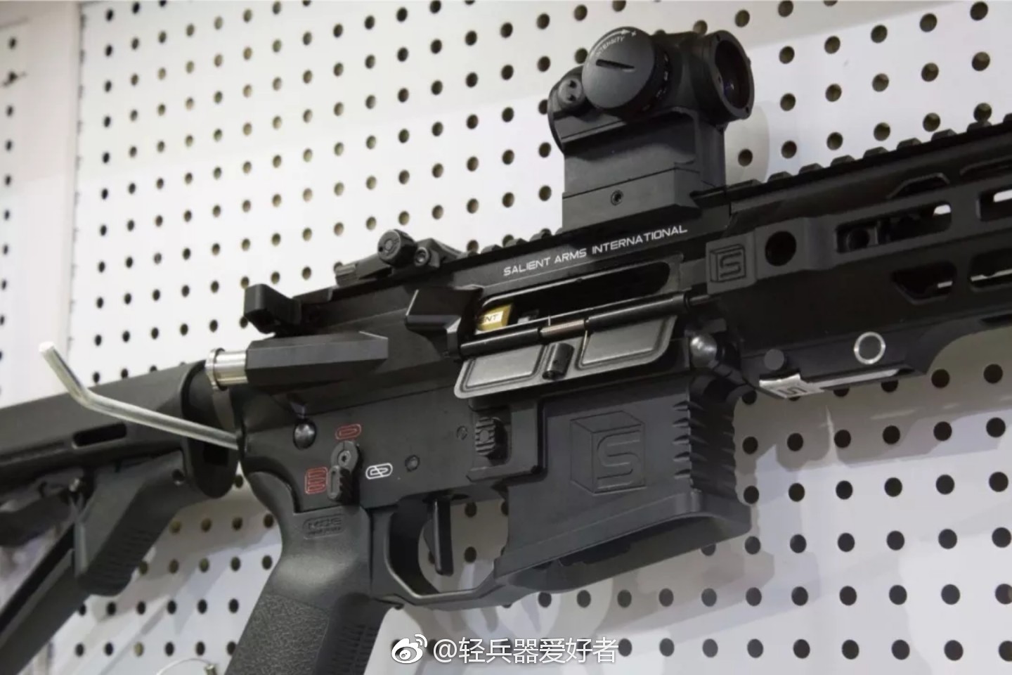 警展快讯| 2018警展上的轻武器快来看看吧！最新图集！ 作者 木木