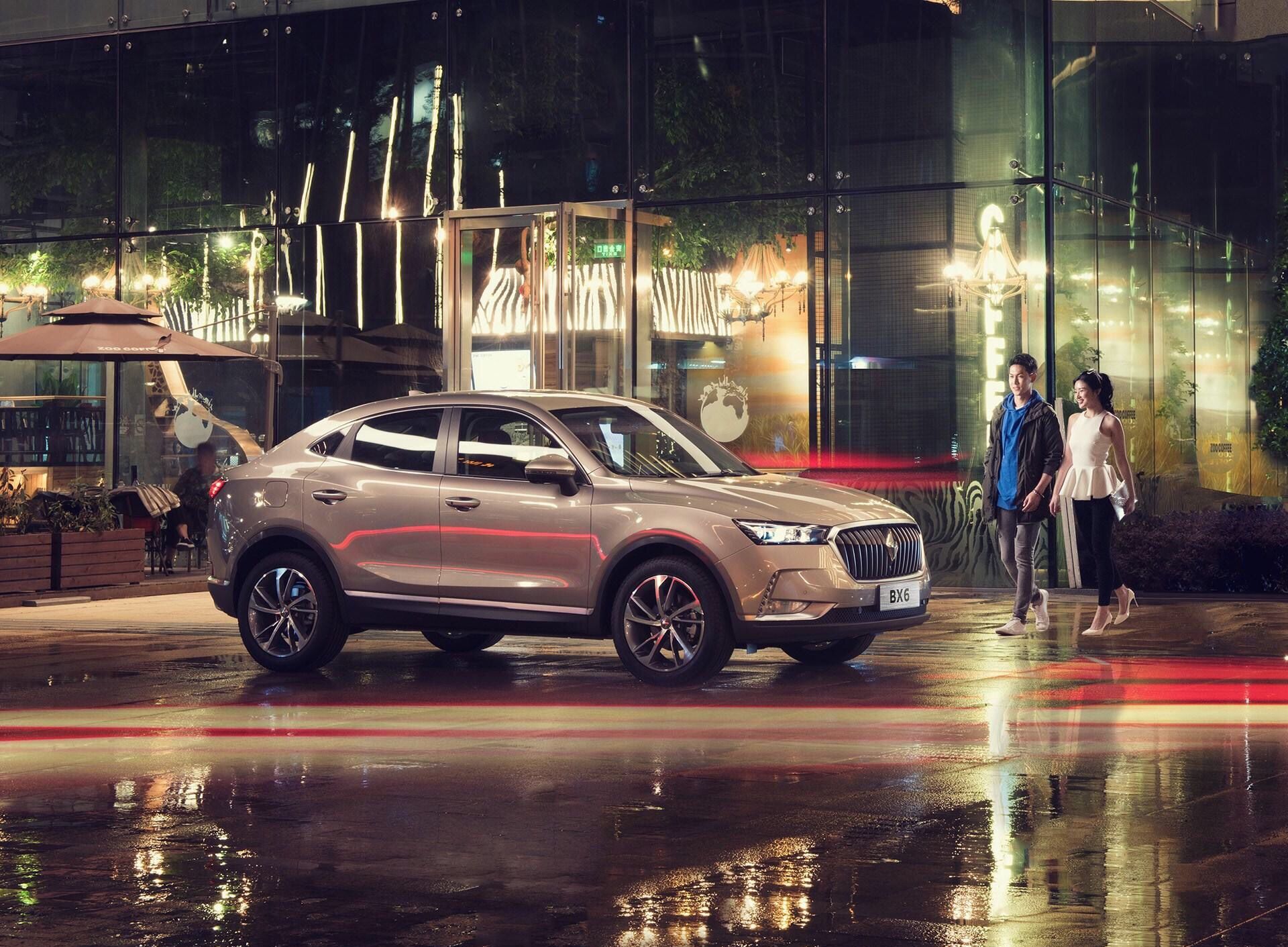 与BBA称兄道弟，20万能买轿跑SUV！结果网友看外观：差劲太多！-新浪汽车