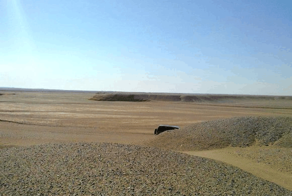 新疆戈壁滩曾经遍地珠宝玛瑙 但是现在却是这样的|玛瑙|戈壁|碎石滩_新浪新闻