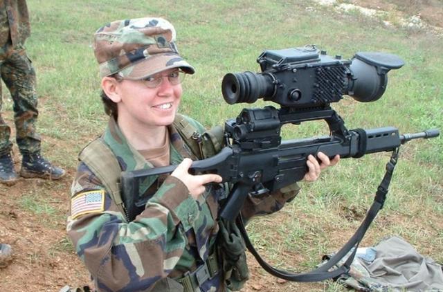 被誉为枪械大国的他们这次也要招标新型步枪了，STM556最有希望