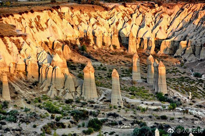 土耳其卡帕多西亚|土耳其|卡帕多西亚|热气球_新浪新闻