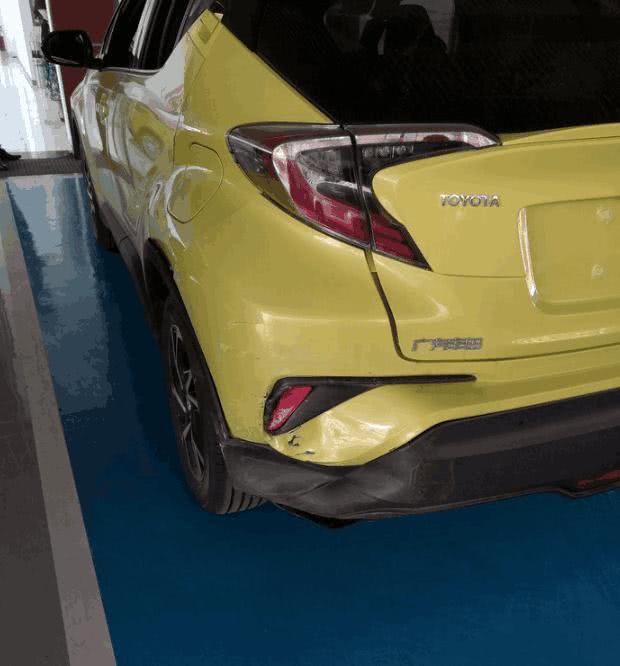 丰田CHR遭宝马3系碰撞 车主：TNGA平台的安全性果然名不虚传！-新浪汽车