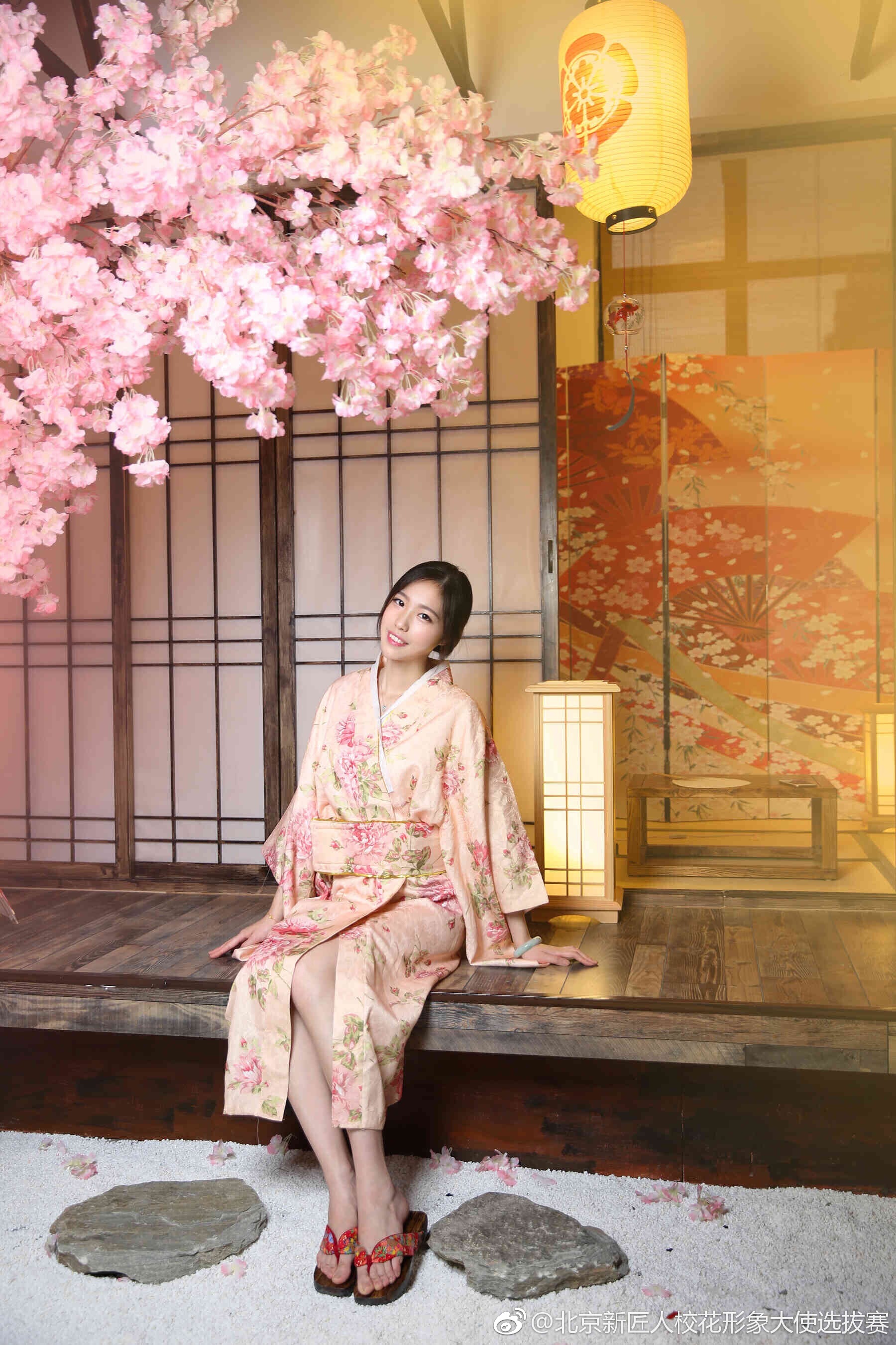 微博：姓名：富芸洁年龄：25 身高：172cm 体重：53kg爱好：健身|千艺|陆青|朱学东_新浪新闻