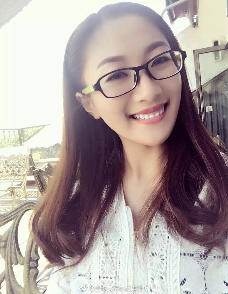 美女校花 吴思 长沙大学 23岁 身高166cm 喜欢画画