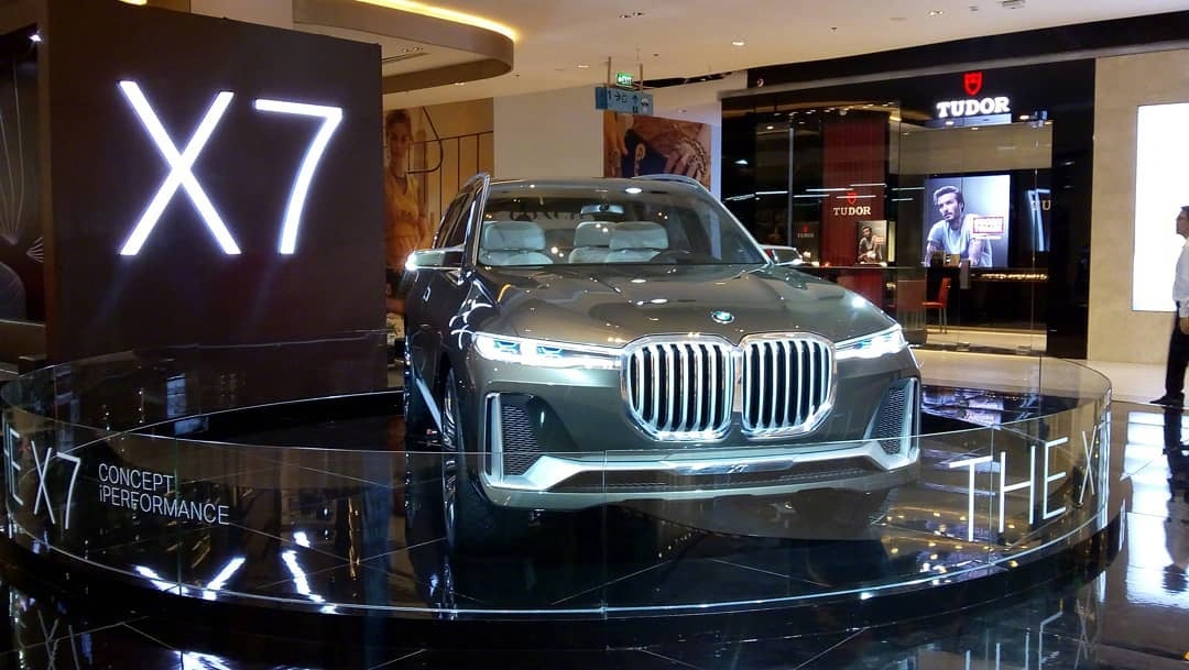 宝马X7将于10月发布 提供3.0T/4.4T动力-新浪汽车