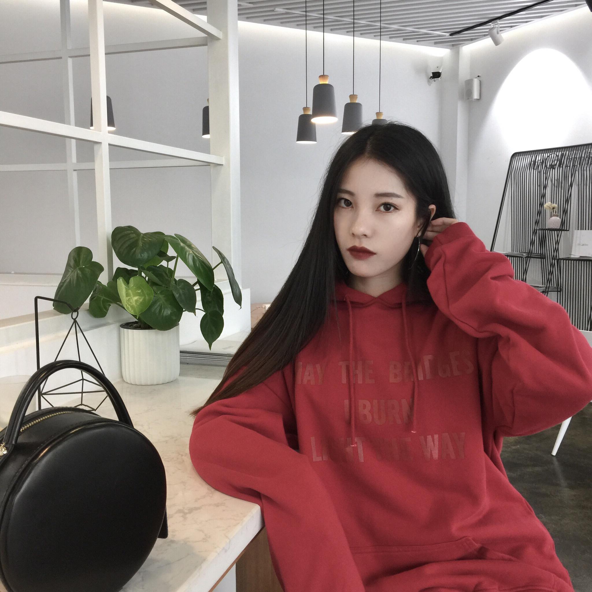 邱梦婷，94年，160 45kg，感性的处女座，喜欢分享穿搭