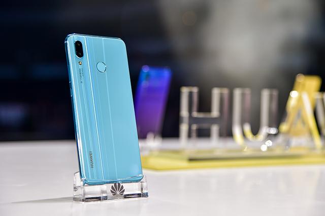 华为nova3、nova3i发布：高颜值、AI拍照再次升级，麒麟710首发__财经头条