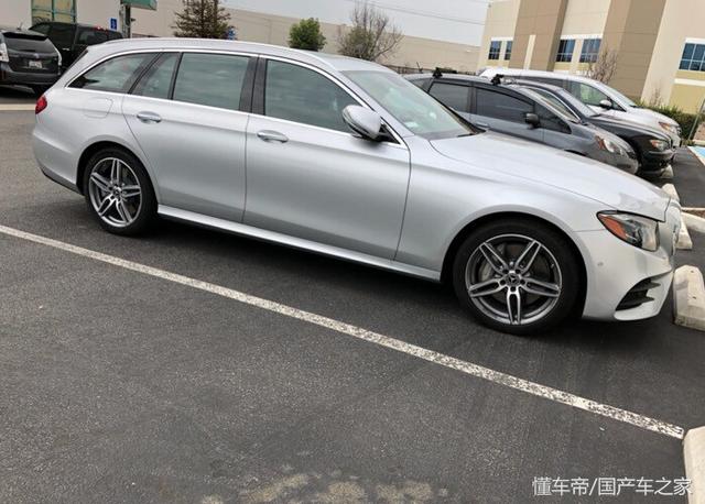 7座奔驰E400 wagon提车，3.0T双涡轮，空间巨大实用性堪比SUV-新浪汽车