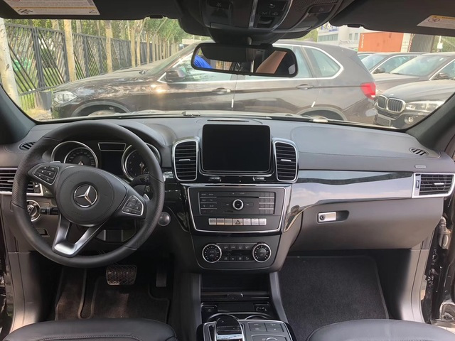 18款奔驰GLS450加版顶配硬朗越野劲爆价格来袭-新浪汽车