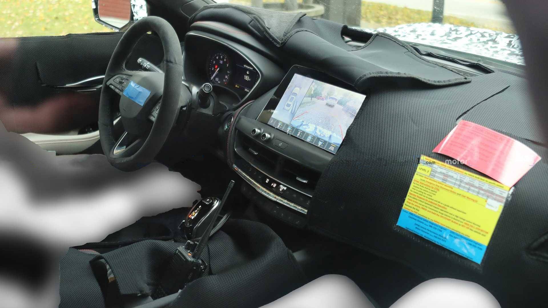 竞争BBA的CT4、CT5，贯穿尾灯与混动成定局，大尺寸触控-新浪汽车