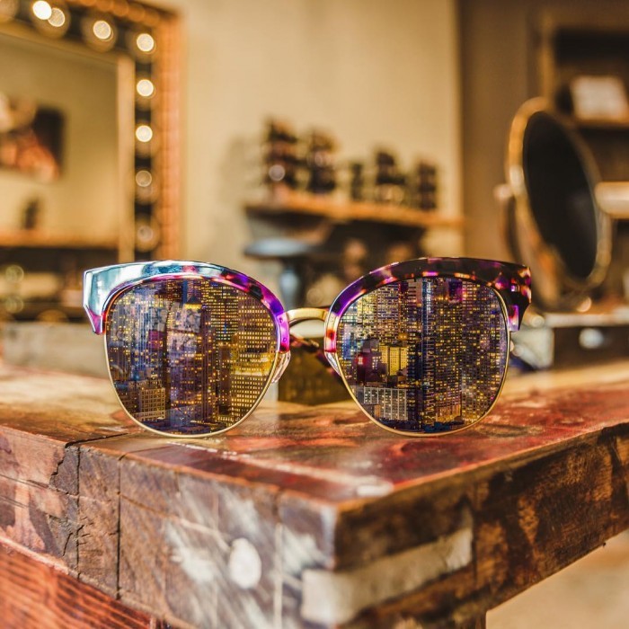 The 15 Most Iconic Items Of Clothing In Film系列第五篇红粉佳人|红粉佳人|太阳眼镜|舞会_新浪新闻