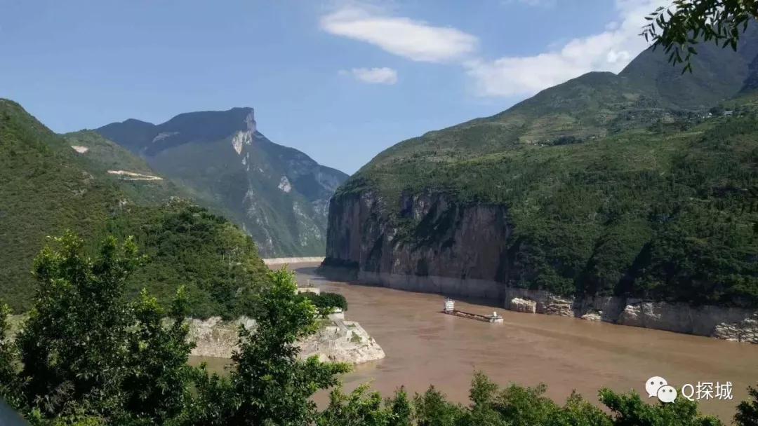 里有第5套10元人民币上的三峡胜景 你去过吗？|白帝城|夔门|奉节_新浪新闻