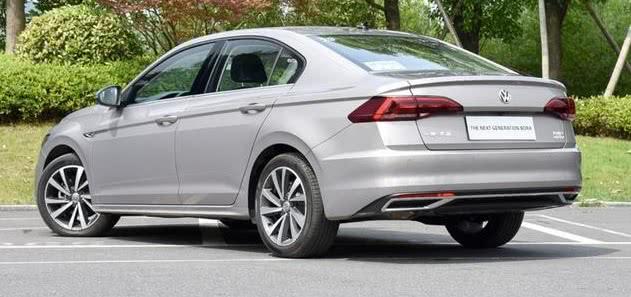 小号“辉昂”亮相，配1.5L+6AT，油耗5L，10万-新浪汽车