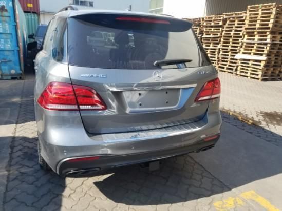 18款奔驰GLE400车身线条和整体轮廓更具现代美感-新浪汽车