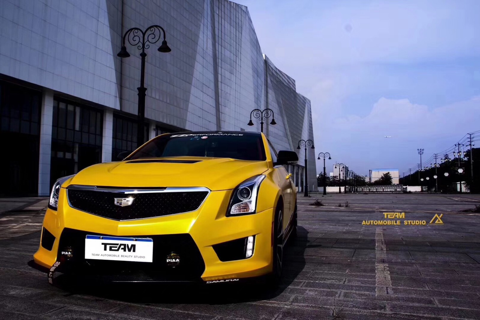 凯迪拉克ATSL施工AX-电光金属黄！很黄、很暴力-新浪汽车