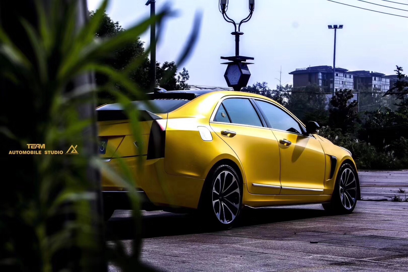 凯迪拉克ATSL施工AX-电光金属黄！很黄、很暴力-新浪汽车