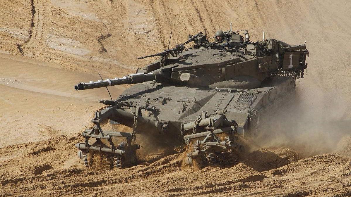 坦克扫雷车怎么扫雷？过程简单粗暴，算是长知识了！_新浪新闻