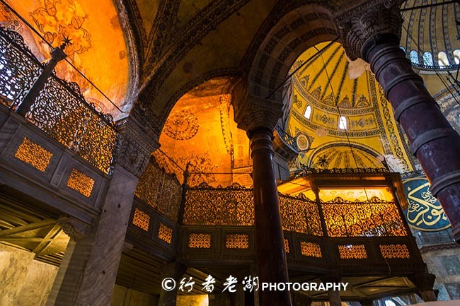 伊斯坦布尔圣索菲亚大教堂，拜占庭风格改变建筑史，可与长城媲美